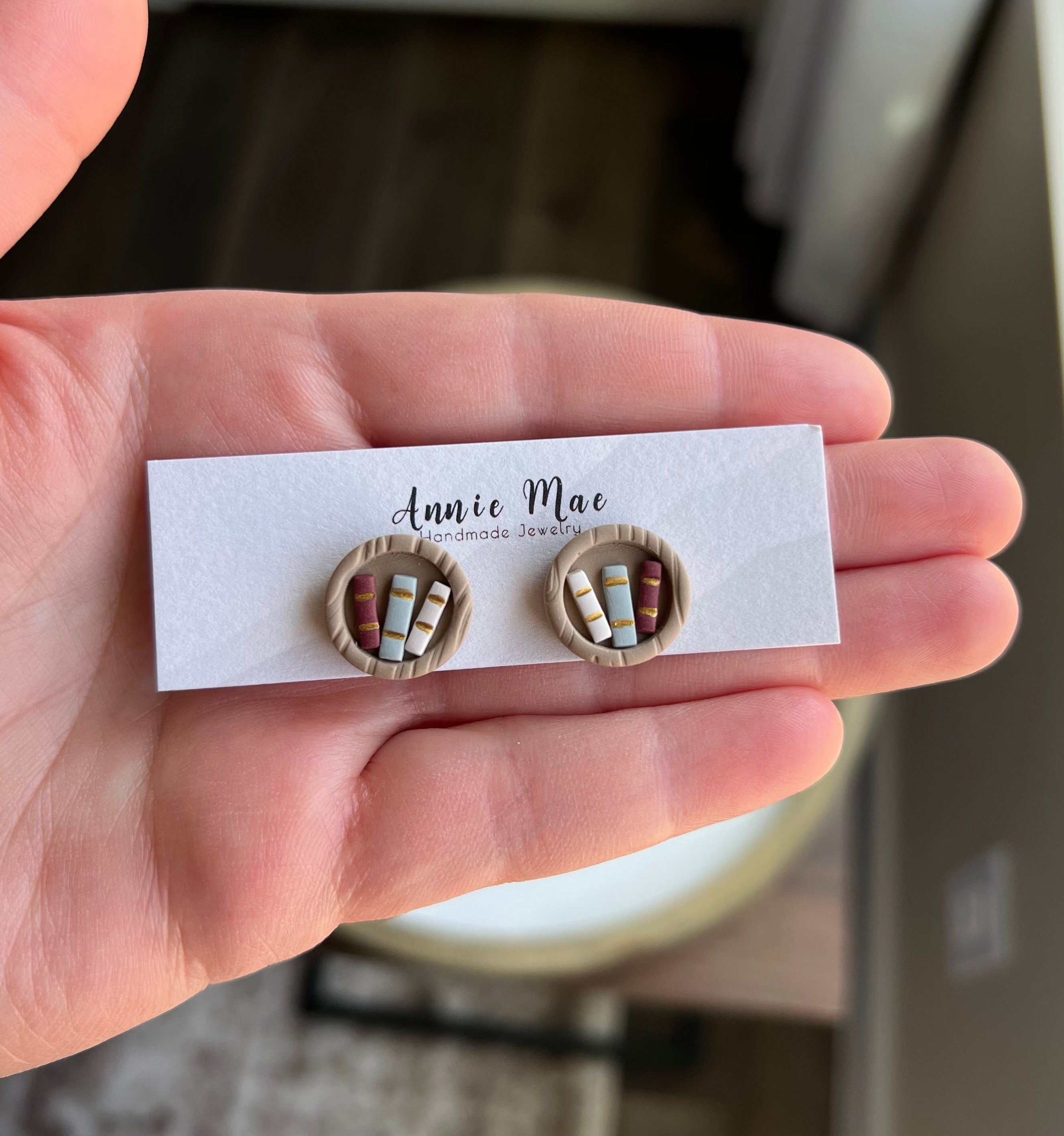 Circle Bookshelf Studs (PRE-ORDER) – Annie Mae Jewelry